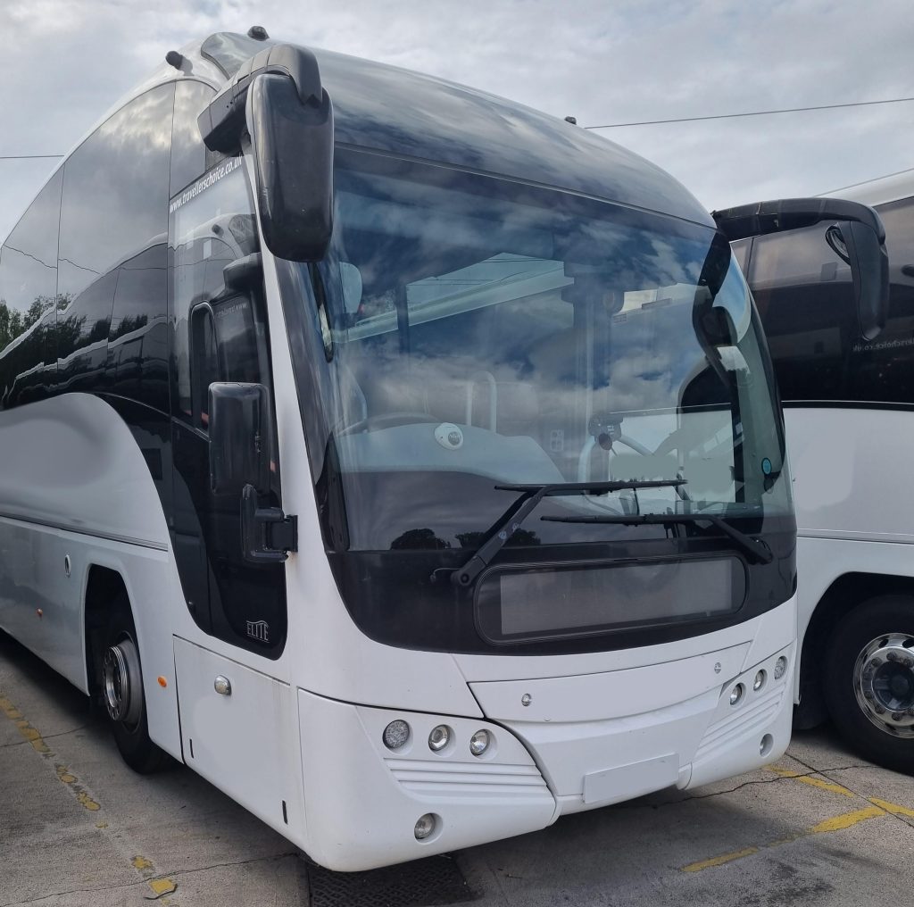 2015 Volvo B9R Plaxton Elite - routeone Trader